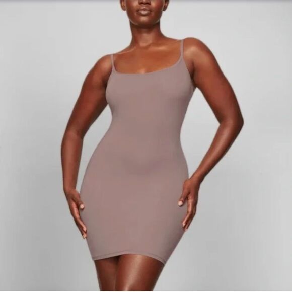 SKIMS | Intimates & Sleepwear | Skims Fits Everybody Slip Dress In ...